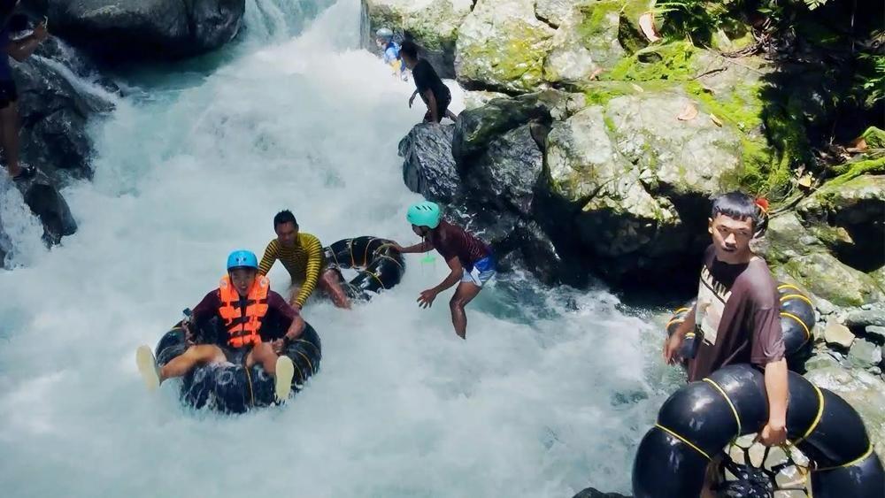 Biyahe ni Drew: Subukan ang water tubing sa Sarangani | GMA Entertainment