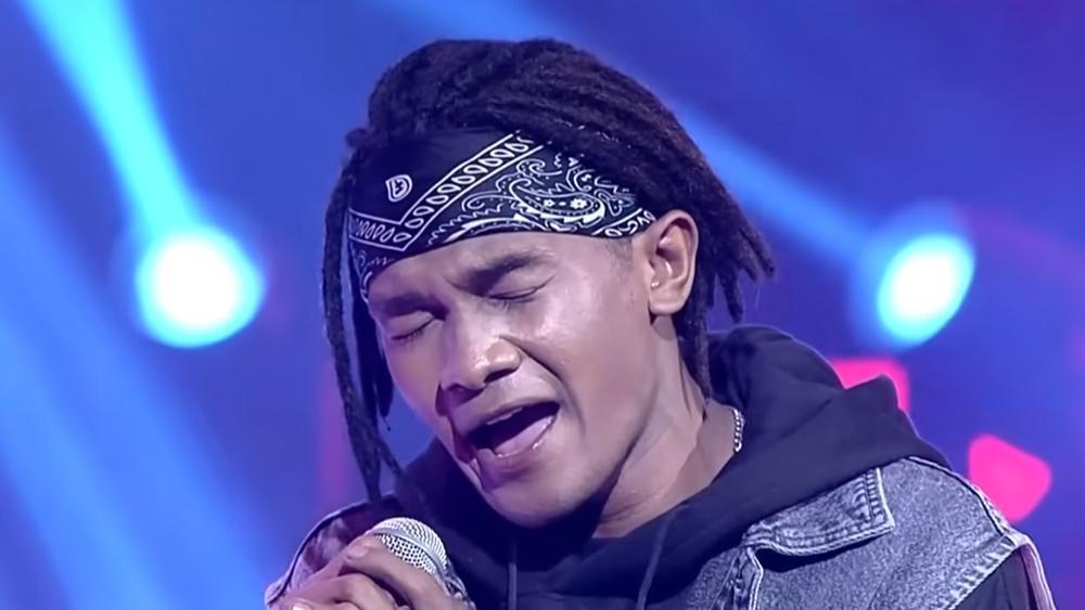 Jong Madaliday returns on 'The Clash' stage with his tearful ...