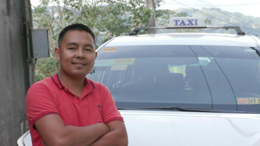 Good News: Kilalanin ang taxi driver na nag aalok ng libreng sakay