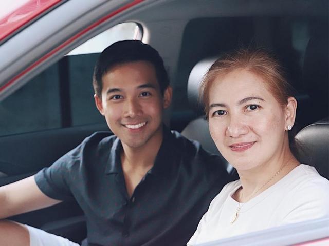 Ken Chan, suportado ang love life ng kaniyang ina | GMA Entertainment