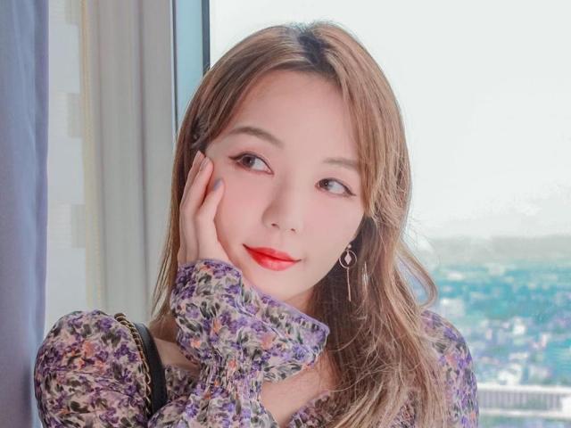 Dasuri Choi holds 'new normal' boodle fight with some Pinoy friends ...