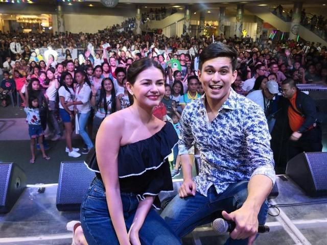 Janine Gutierrez at Tom Rodriguez nakisali sa Dinagyang Festival sa ...
