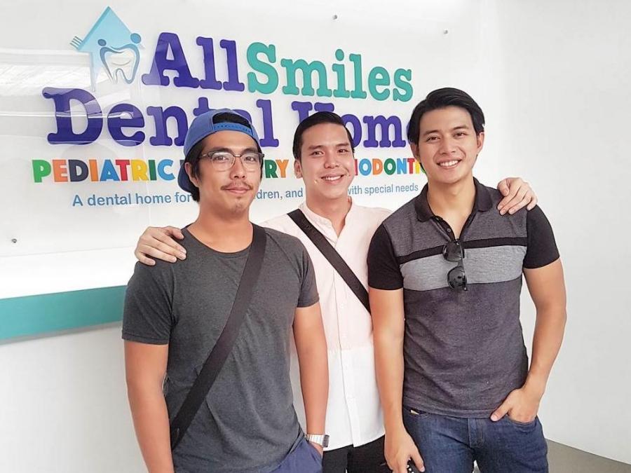 Mike Tan shows support to 'StarStruck' alumnus Dr. CJ Muere on his ...