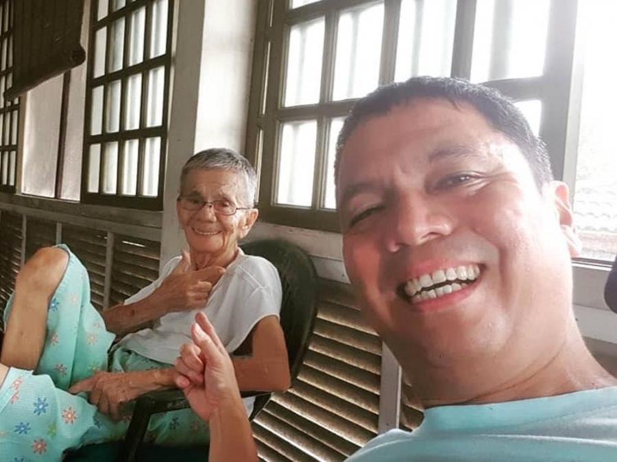 WATCH: 'Mamung Knows Best' video ni John Feir, kinaaliwan ng ...