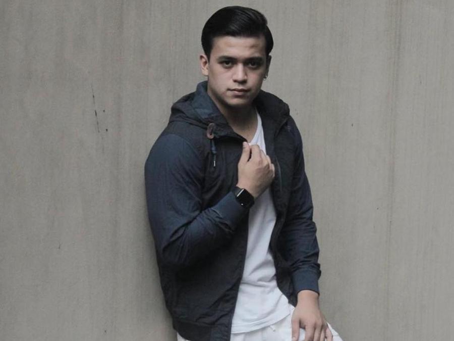 Ano'ng reaksiyon ni Rob Moya nang tawagin siyang mataba ni Paolo Contis ... Ano'ng reaksiyon ni Rob Moya nang tawagin siyang mataba ni Paolo Contis ...