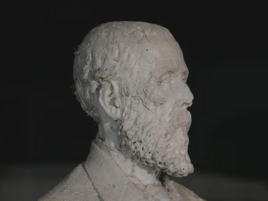 iJuander: Rebulto ng Spanish master painter sa La Loma Cemetery ...