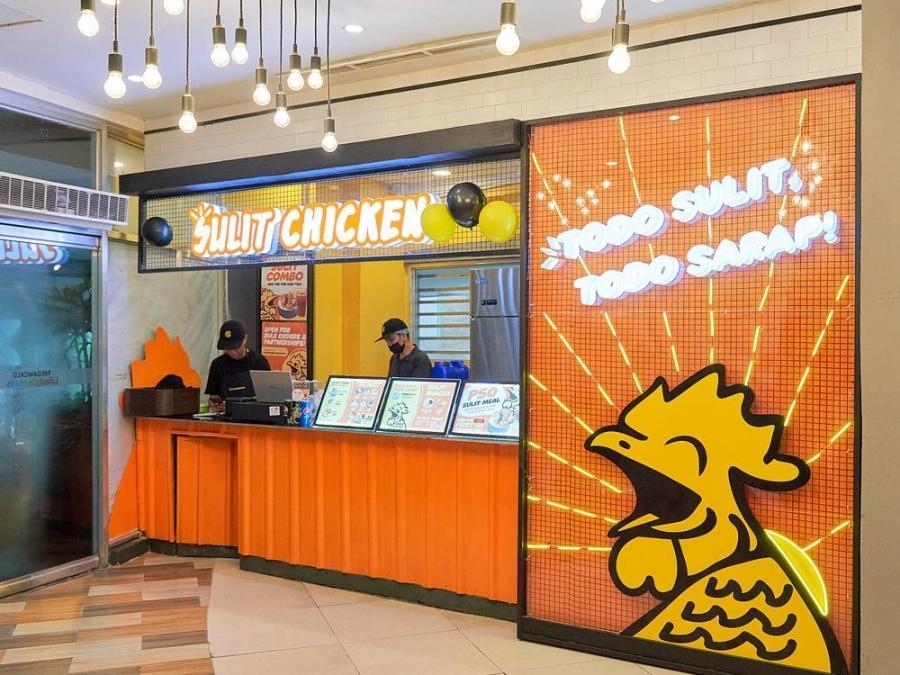 This brand offers sulit fried chicken poppers rice bowls at P99