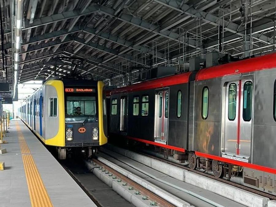 LRT-1 extends operating hours on weekdays