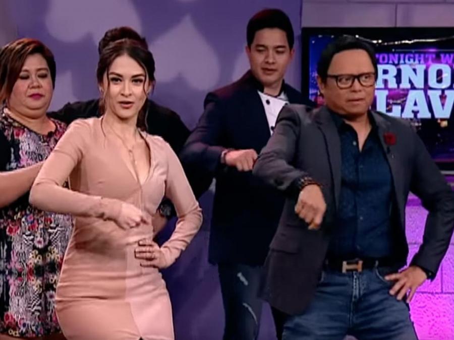 WATCH: Arnold Clavio, napasubo sa Budots Dance challenge ni Marian ... WATCH: Arnold Clavio, napasubo sa Budots Dance challenge ni Marian ...