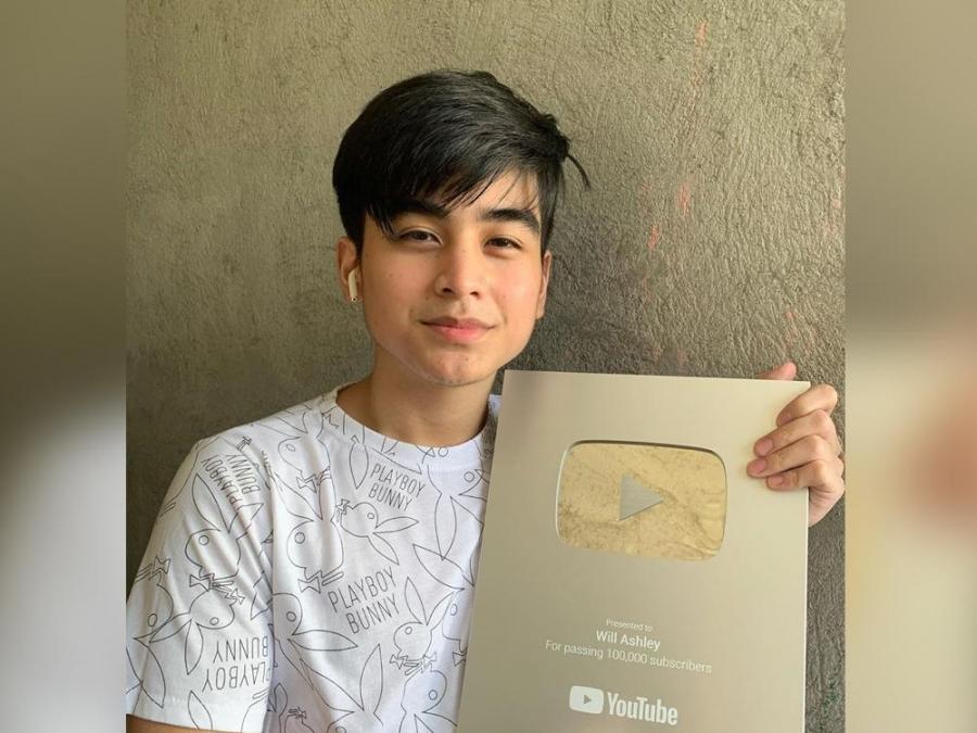 Will Ashley gets emotional as he receives his YouTube Silver Play ...