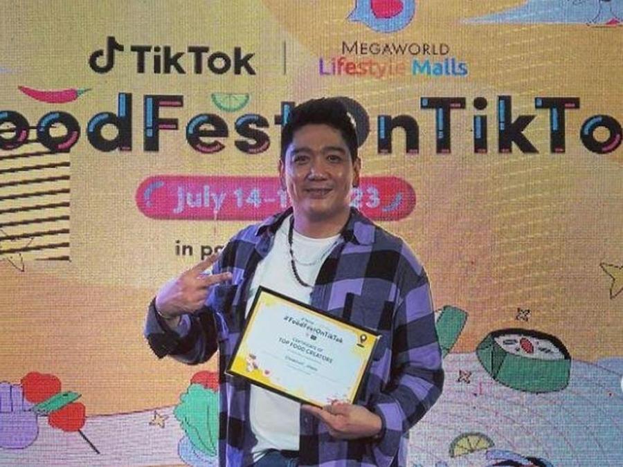 Former hotel GM becomes one of Tiktok top food creators | GMA Entertainment