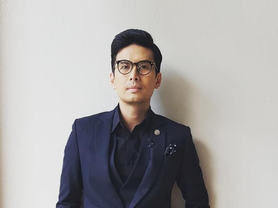 Christian Bautista opens Josh Groban's Manila concert | GMA Entertainment