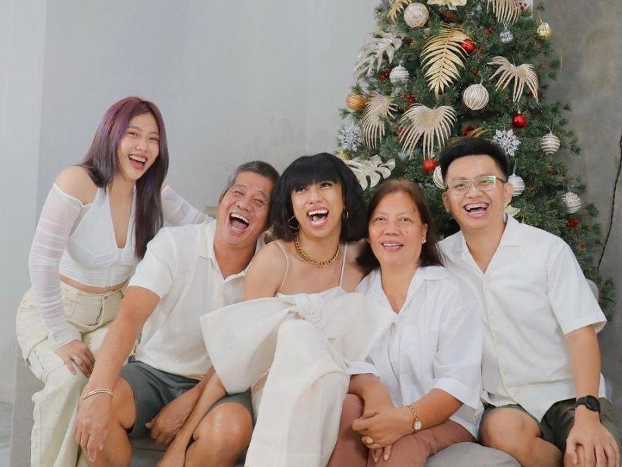 Mimiyuuuh shares first family Christmas photos | GMA Entertainment
