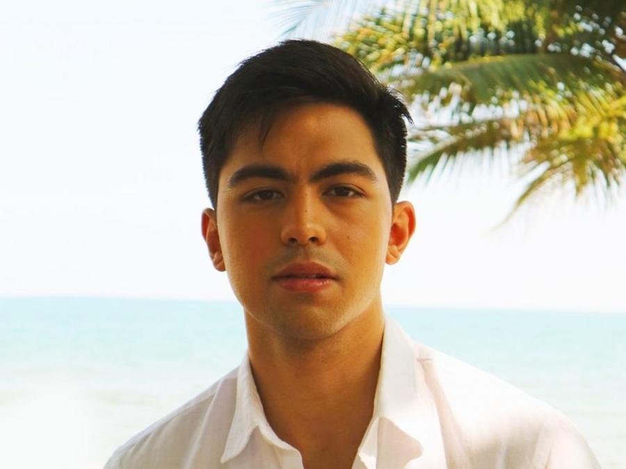 WATCH: Fall in love with Derrick Monasterio in his cover of "Moon River ...