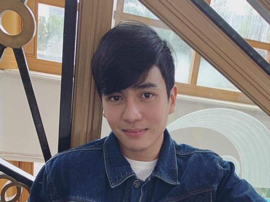 Jak Roberto earns trust of Barbie Forteza's parents | GMA Entertainment