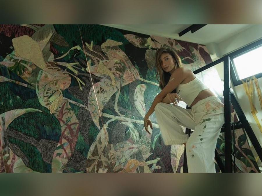 Solenn Heussaff reveals her painting for Christmas exhibit