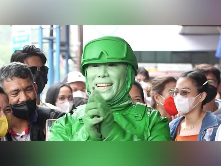 Get to know this viral mime artist from Baguio City