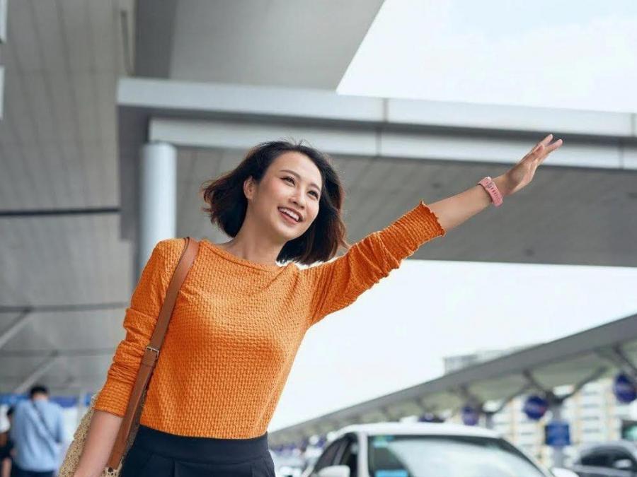 Delivery and logistics company introduces ride-hailing service