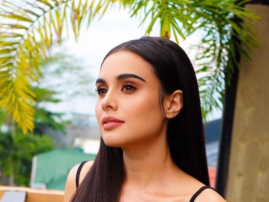 EXCLUSIVE: Which designer bag is Max Collins's favorite? | GMA ...