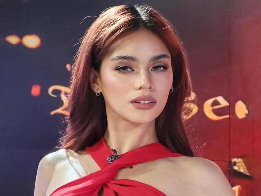 Faith Da Silva nang makita ang costume ni Sang'gre Flamarra: 'Ang sexy, maapoy' | GMA Entertainment