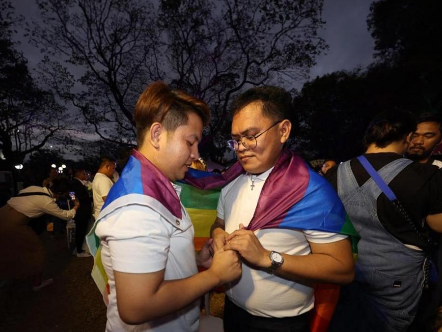 Quezon City holds commitment ceremony for LGBTQIA+ couples, releases ...