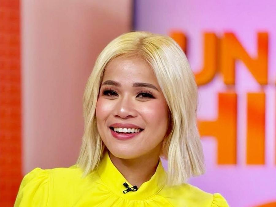 Klarisse De Guzman bilang Nation's Mowm: 'Ang daming kong anak paglabas ko' | GMA Entertainment