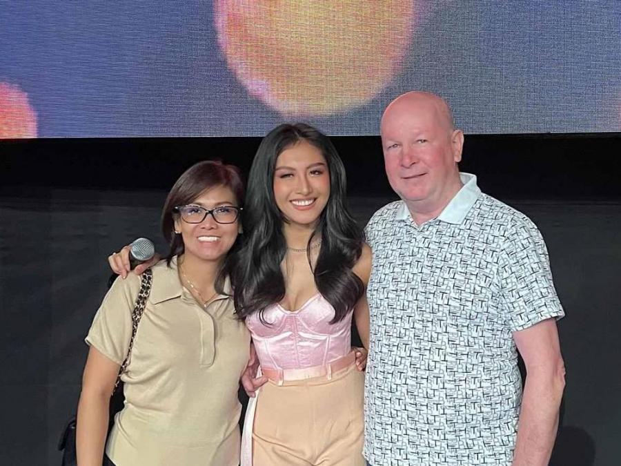 Thea Astley's family flies in from Qatar to watch her in 'Rent' | GMA ...