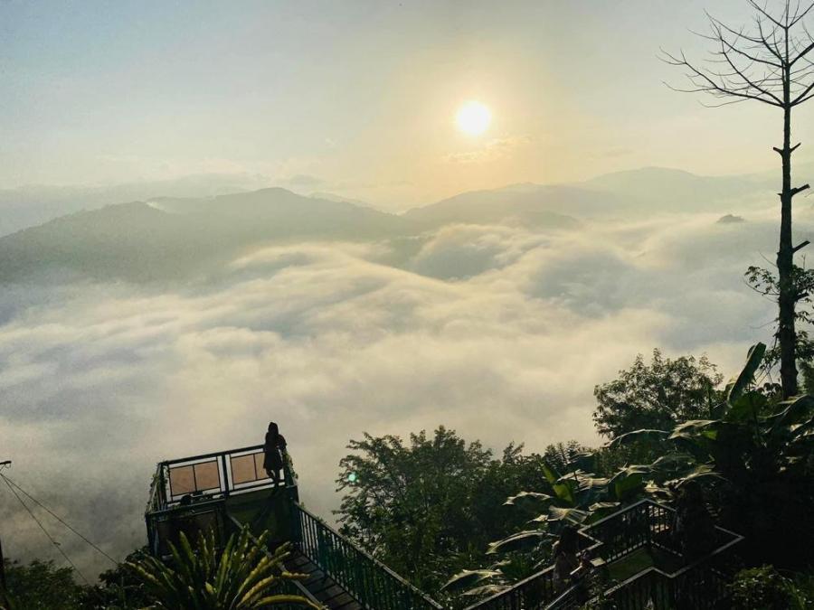See a sea of clouds at this Rizal resort