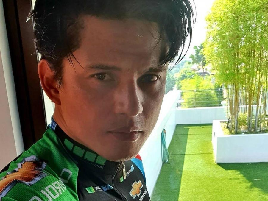 'Bilangin ang Bituin sa Langit' actor Zoren Legaspi flexes abs while on ...