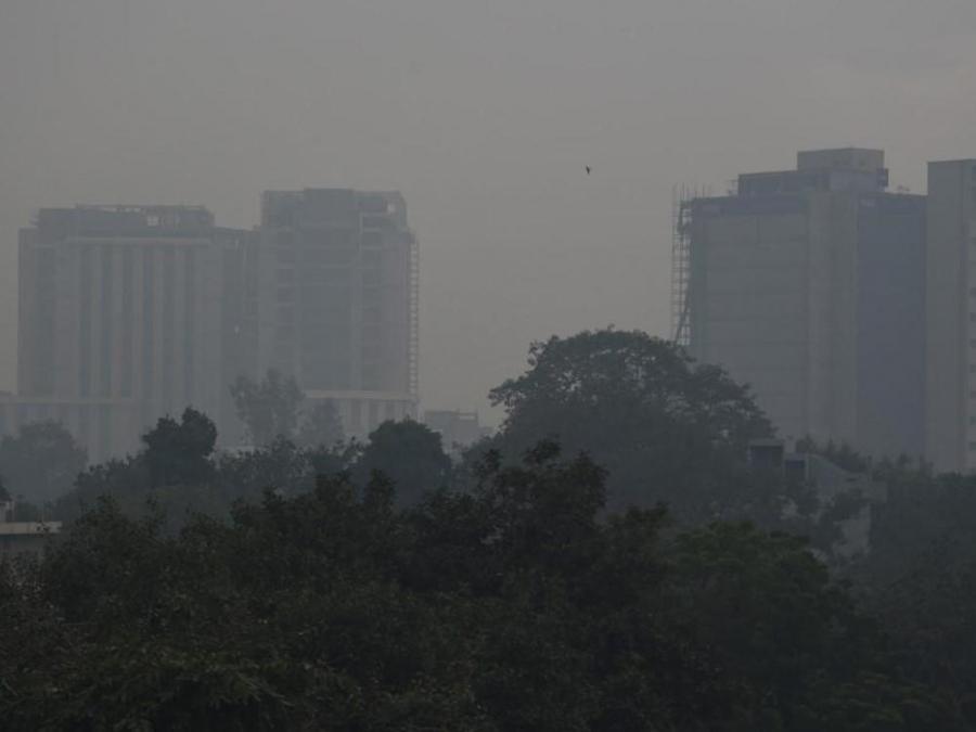 Nearly entire global population breathing polluted air - WHO