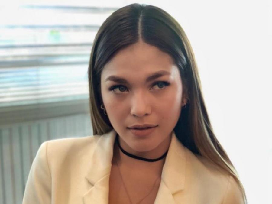 WATCH: Andrea Torres treats fans to sizzling personalized calendar for ...