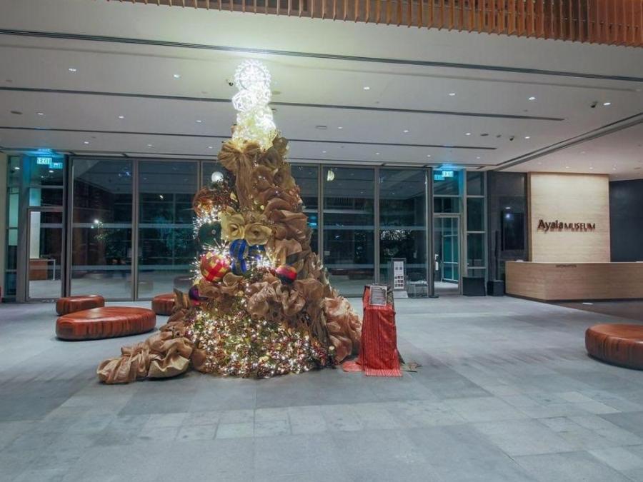 This 'uniquely Filipino' Christmas tree is made out of malong, capiz ...