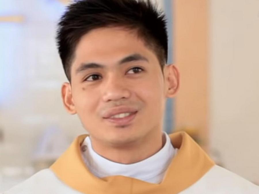 KMJS: Ang viral "pogi" na pari ng Davao | GMA Entertainment