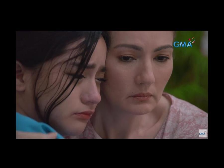 Abot-Kamay Na Pangarap: Analyn gets emotional | GMA Entertainment