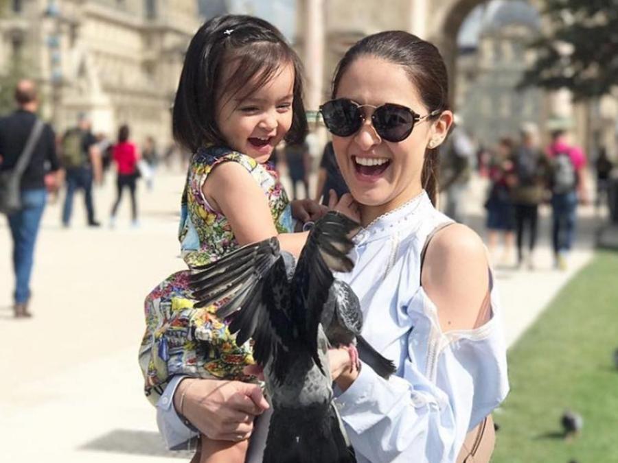 WATCH: Baby Zia, future artista rin? | GMA Entertainment