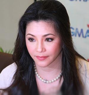 Regine Velasquez-Alcasid mourns the loss of her father, Mang Gerry ...