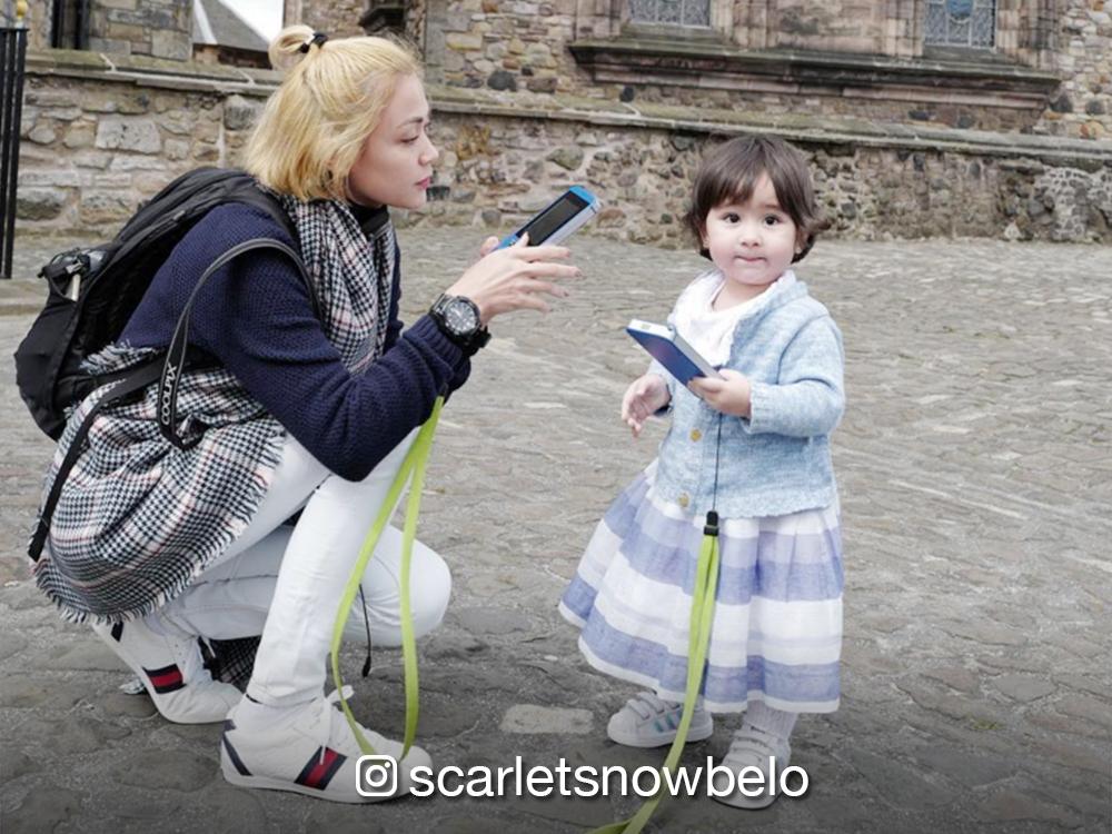 WATCH: Scarlet Snow Belo walking in Scotland | GMA Entertainment