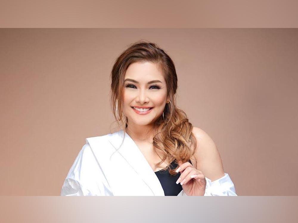 lesbian_couple | GMA Entertainment - Online Home of Kapuso Shows and Stars