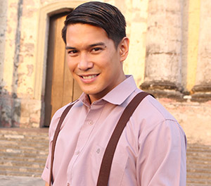 "Masarap gumawa ng old fashioned role" - Luis Alandy | GMA Entertainment