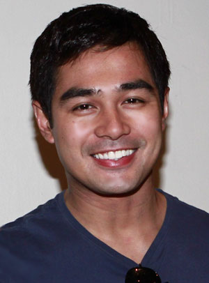 Benjamin Alves, umangat ang acting sa 'Sana Dati' | GMA Entertainment