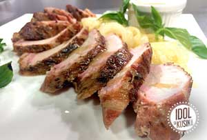 How to make Roasted Pork Tenderloin wrapped in Bacon with Caramelized ...