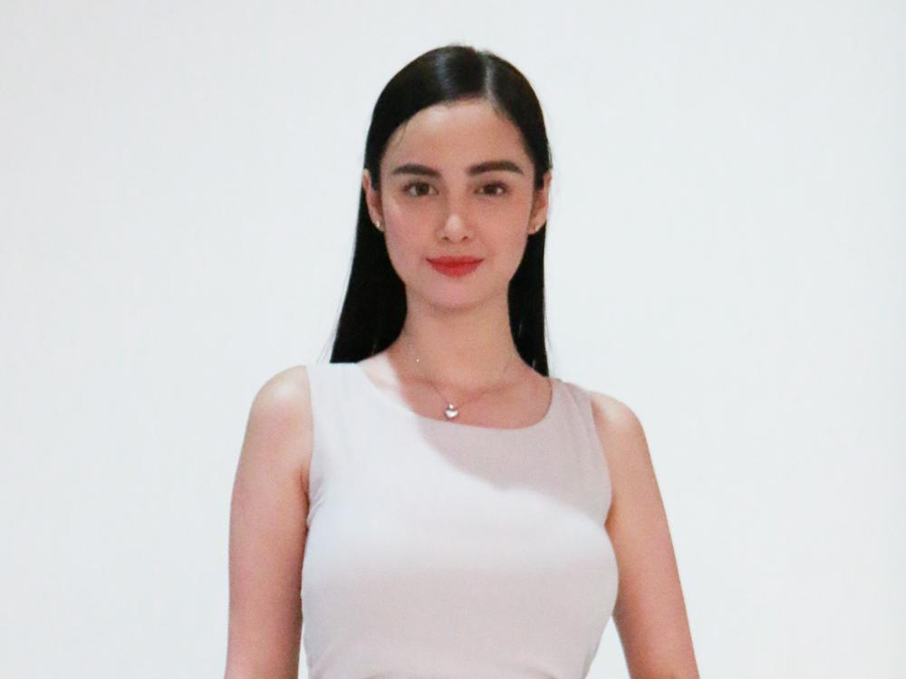 Kim Domingo, confident ba na mananalo bilang 2016 Sexiest Pinay? | GMA Entertainment