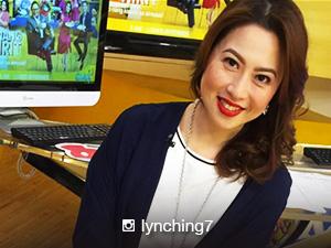 Lyn Ching, pinasilip ang vintage book collection | GMA Entertainment