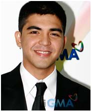 Masaya si Mark Herras sa pagiging single | GMA Entertainment