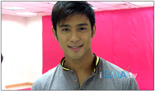 Rocco is 'tarantado' on Koreana | GMA Entertainment