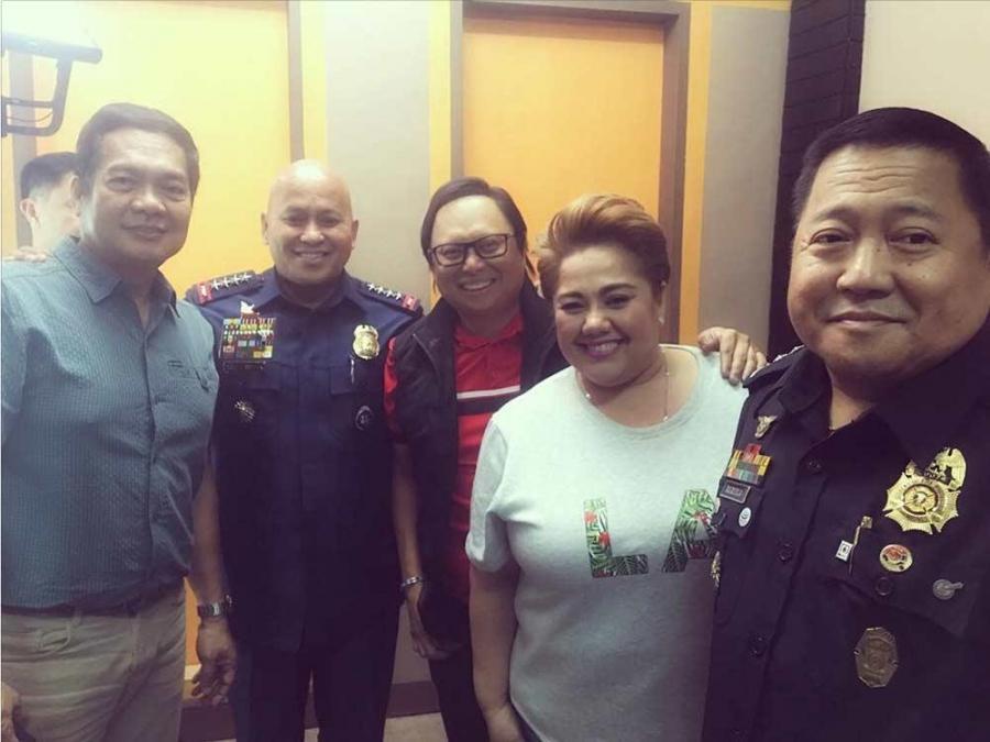IN PHOTOS: Gen. Bato Dela Rosa, sumabak sa Jackpot En Poy ng 'Eat ...