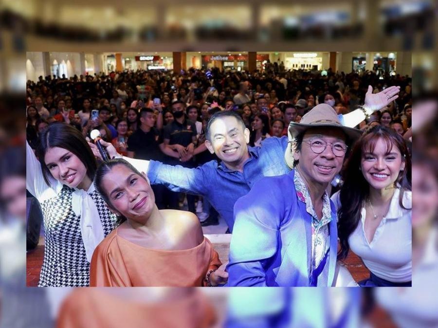 'TiktoClock' hosts, nakisaya sa Kadayawan Festival | GMA Entertainment