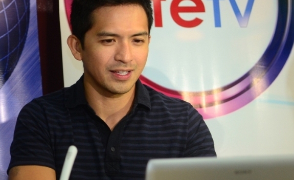 Dingdong Dantes, Marian Rivera, and Dennis Trillo enjoy online date ...