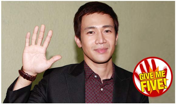 GIVE ME FIVE featuring Jan Manual