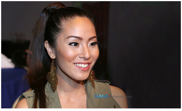 How is Julia Lee as a best friend? | GMA Entertainment